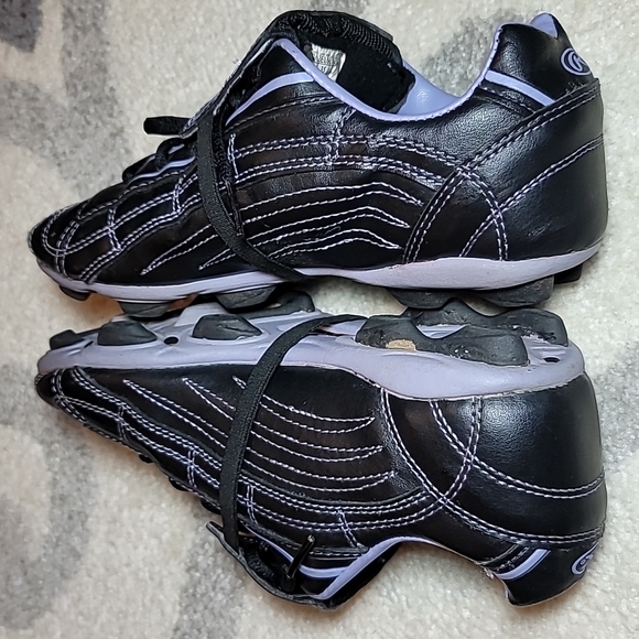 Rawlings | Shoes | Rawlings Kids Universal Cleats Sz3 Black With Purple ...